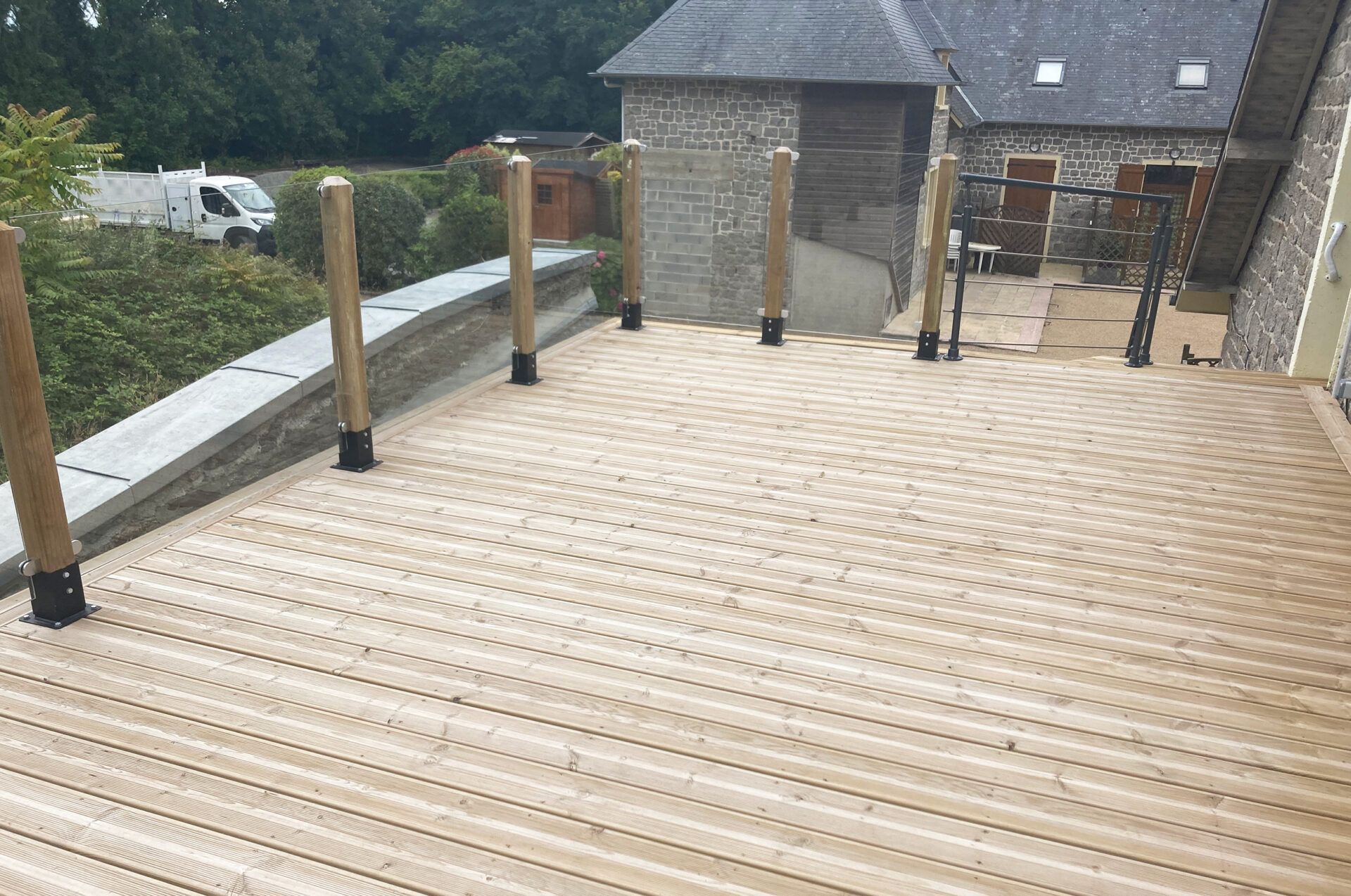 Transforming Your Rooftop into a Stunning Terrace.